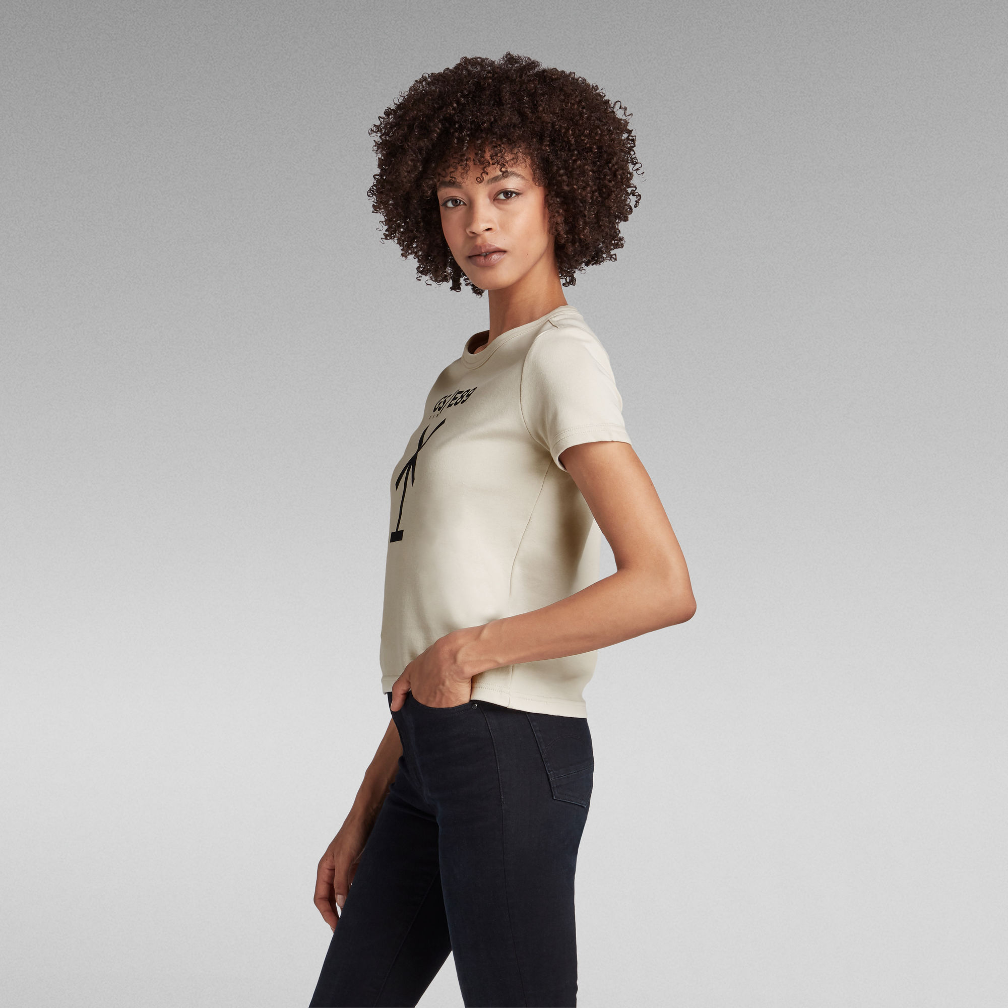 Front Logo Cropped Slim Tee | Beige | G-Star RAW®