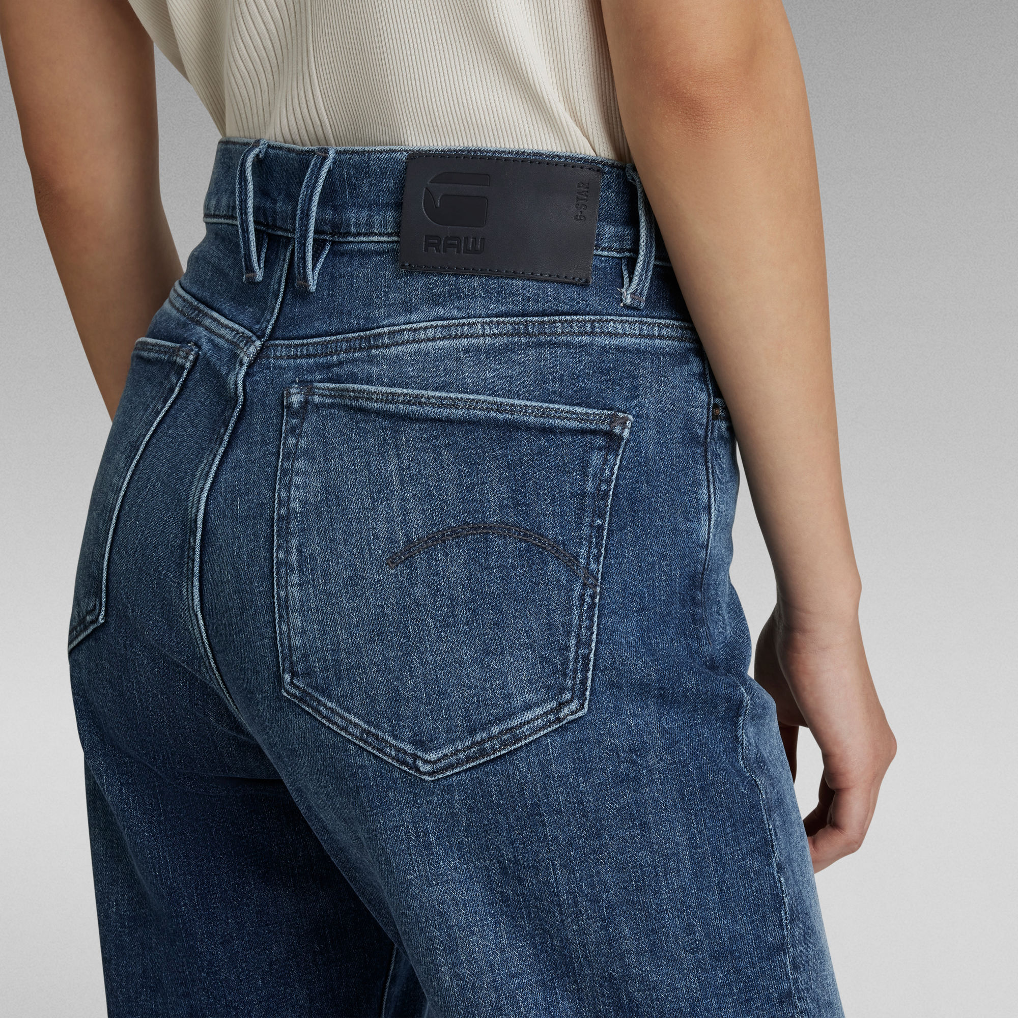 Janeh Ultra High Mom Ankle Jeans | Medium blue | G-Star RAW®